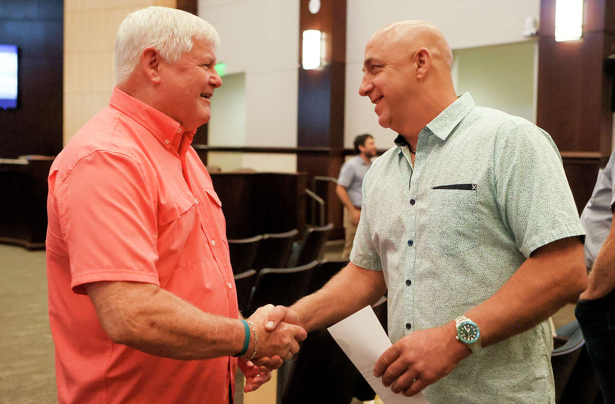 Political newbie Frank Ritchie sworn in as Boerne's mayor