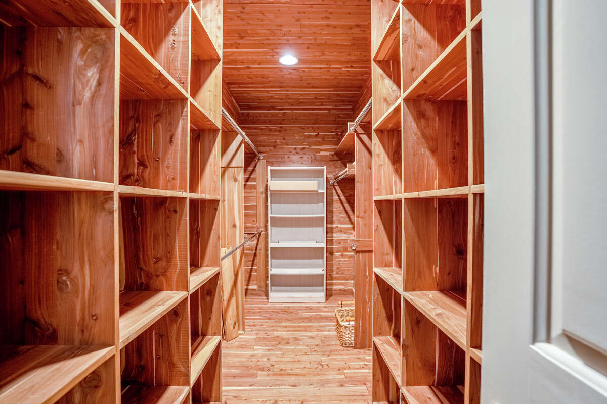 DeMontrond's Tanglewood mansion hits market with large lot, $4M price