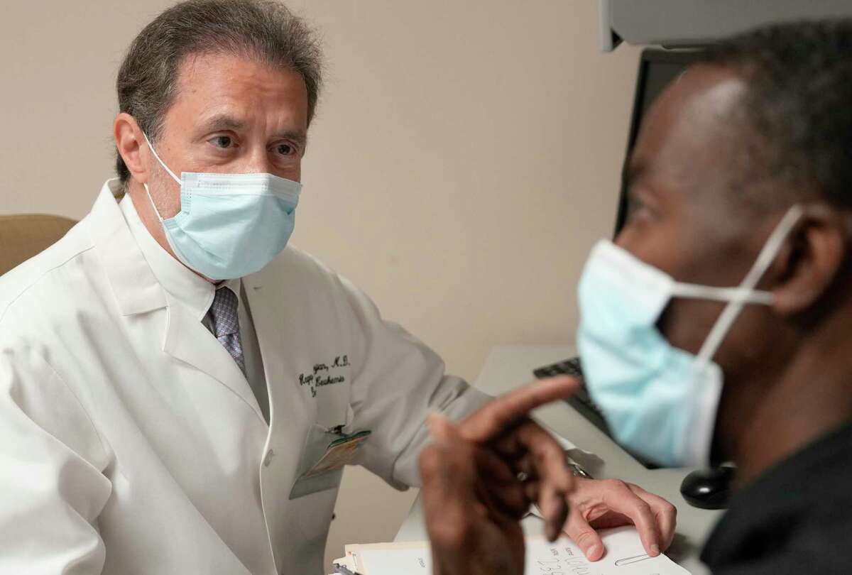 Pioneering Houston Leukemia Doctor Helps Patients Avoid Chemo
