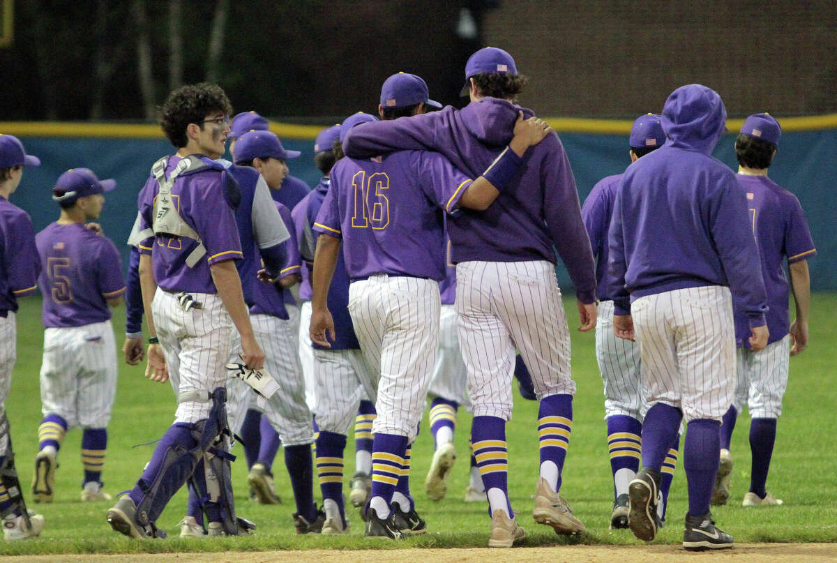 Warde beats Westhill, wins third-straight FCIAC baseball championship