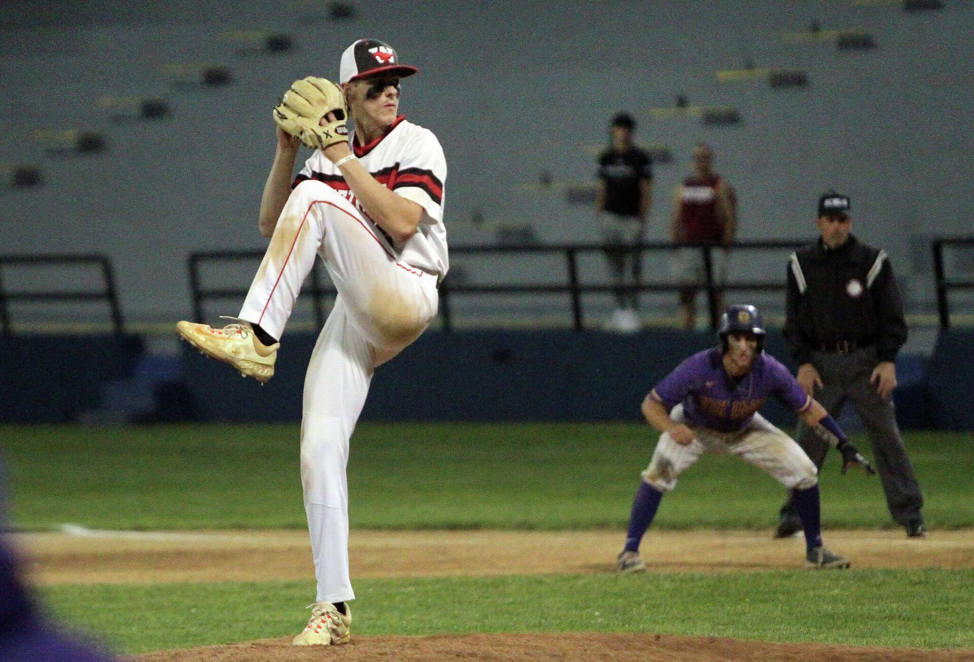 Warde beats Westhill, wins third-straight FCIAC baseball championship