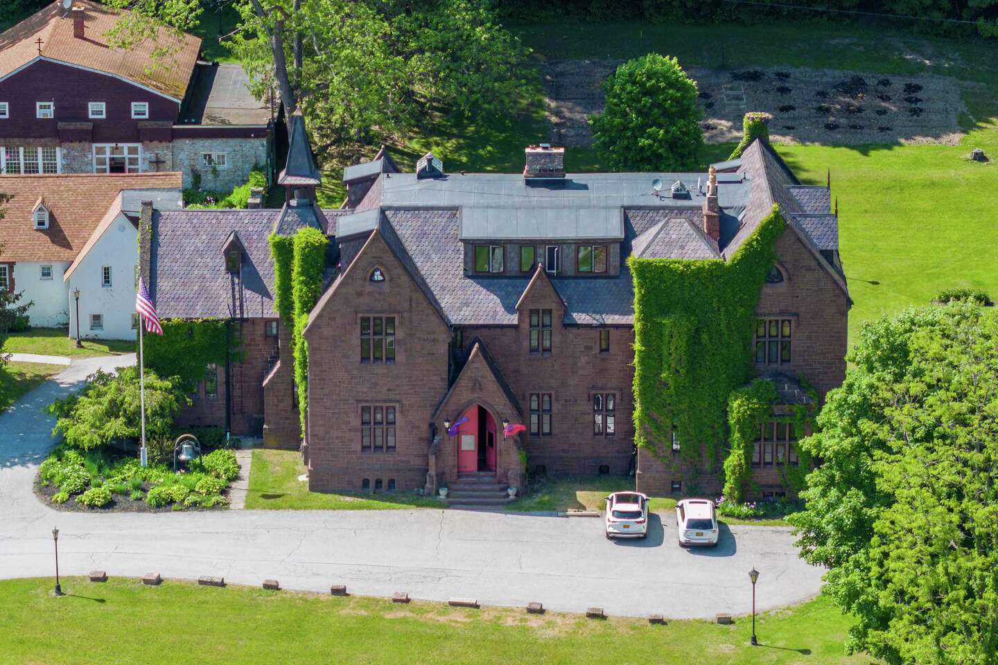 Former Hoosac School students allege they were sexually abused