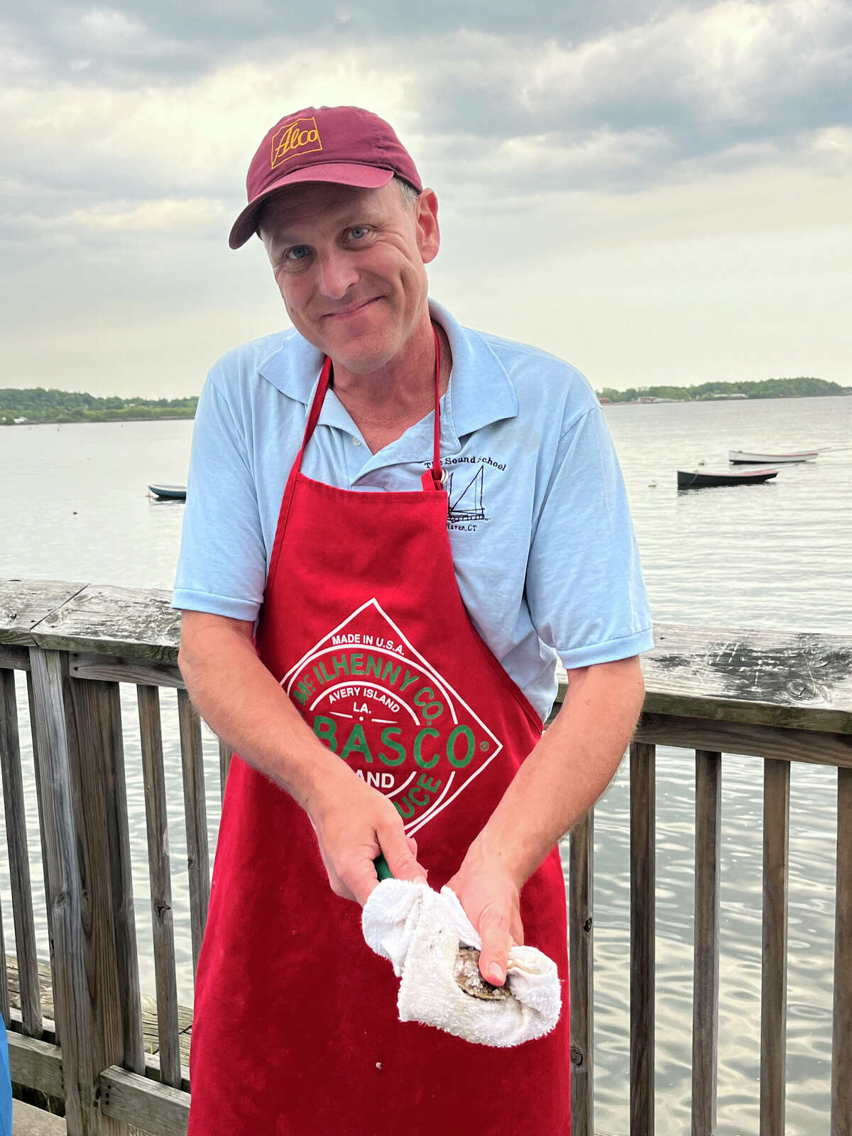 New Haven's Sound School students build reef to grow oysters