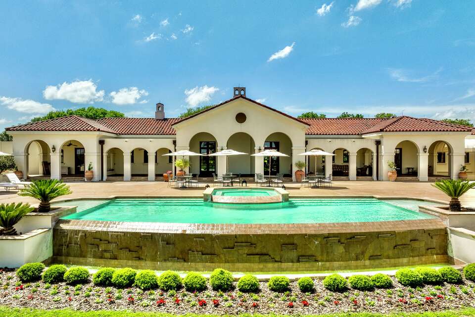 Acclaimed Texas ranch resort hits market for $15 million