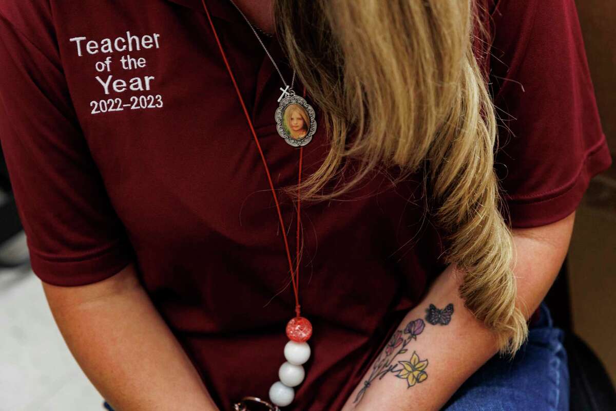 Preyor-Johnson: Grieving Uvalde teacher is a light in the darkness