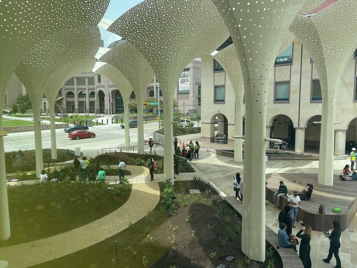 Blanton Museum of Art gets $35 million upgraded patio and entrance