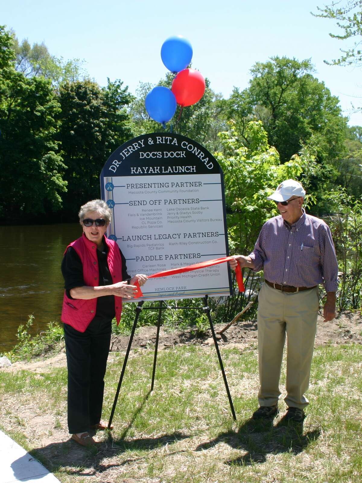Hemlock Park kayak launch ribbon cutting held in Big Rapids
