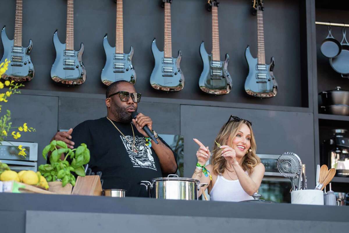 Giada De Laurentiis announces new culinary scholarship fund