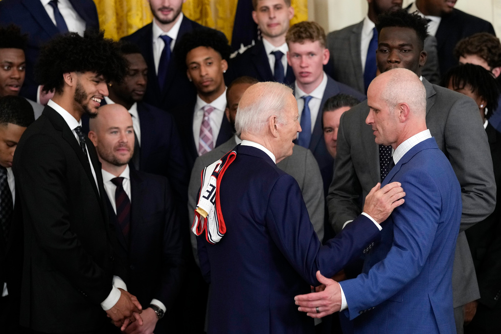 UConn men's basketball latest Husky team honored at White House