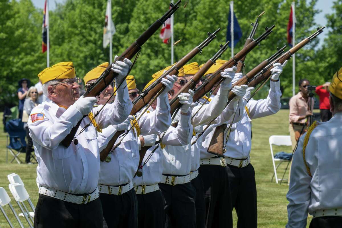 Photos: Saratoga National Cemetery observes Memorial Day