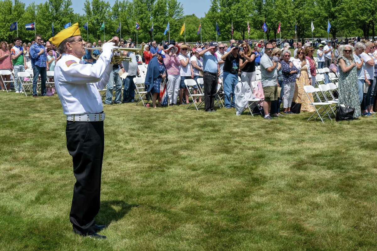 Photos: Saratoga National Cemetery observes Memorial Day