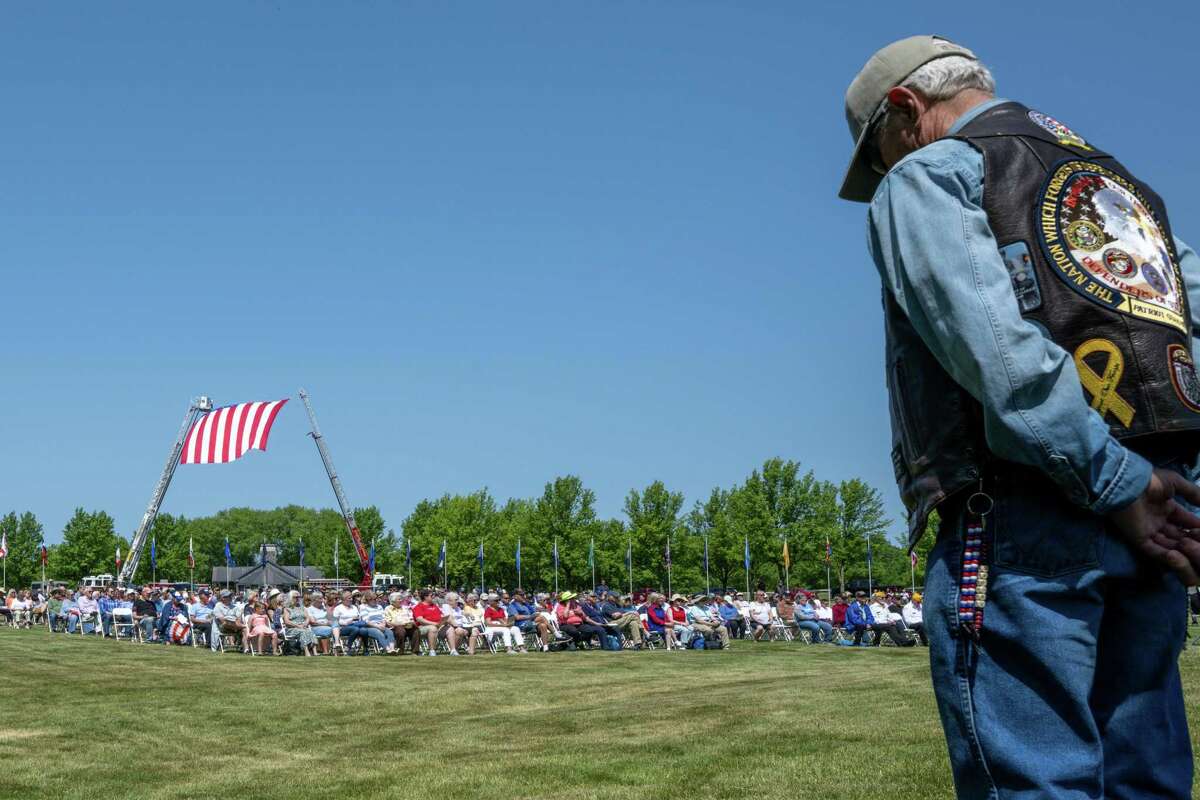 Photos: Saratoga National Cemetery observes Memorial Day