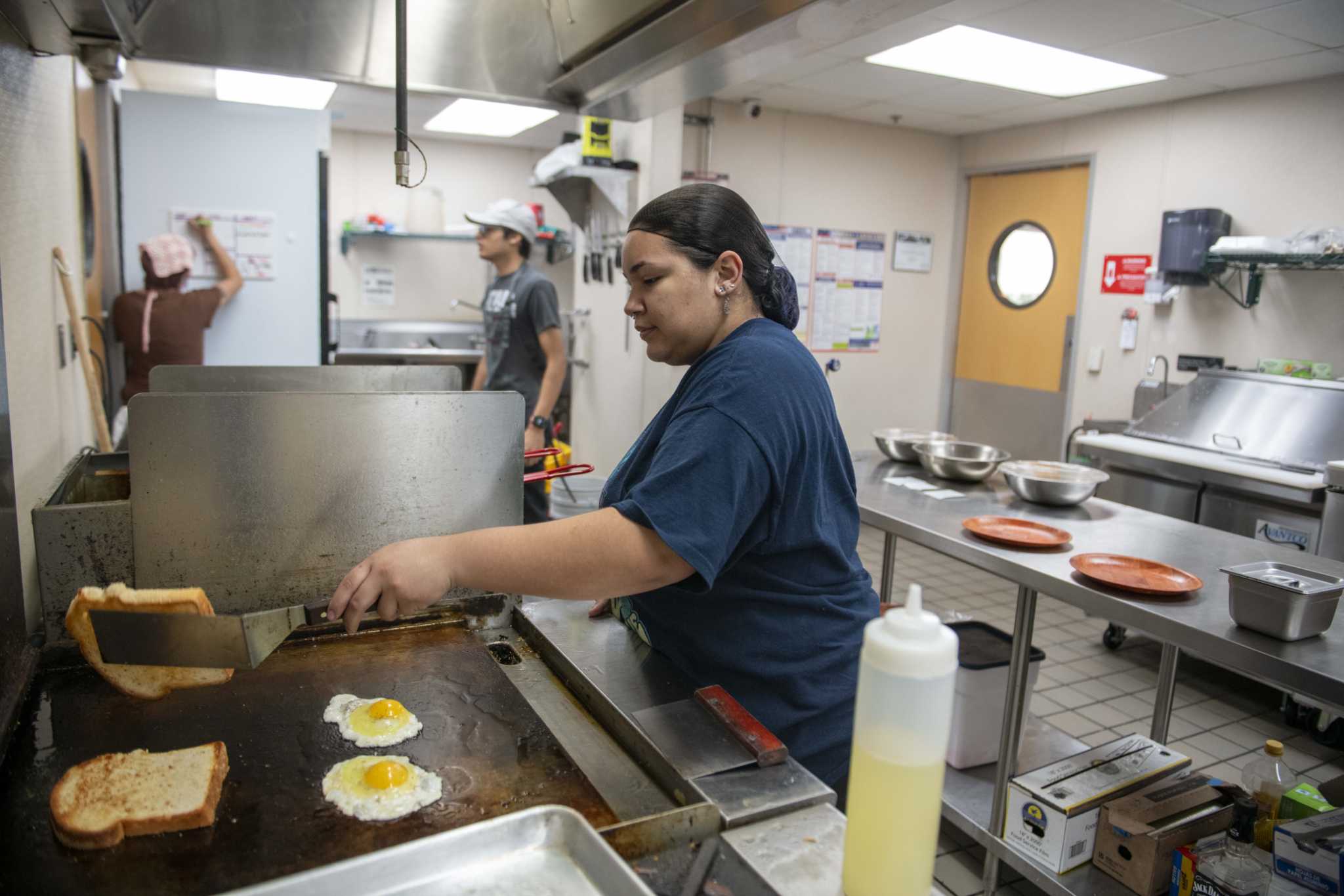 Stinson cafe offers workplace for teens interested in aviation