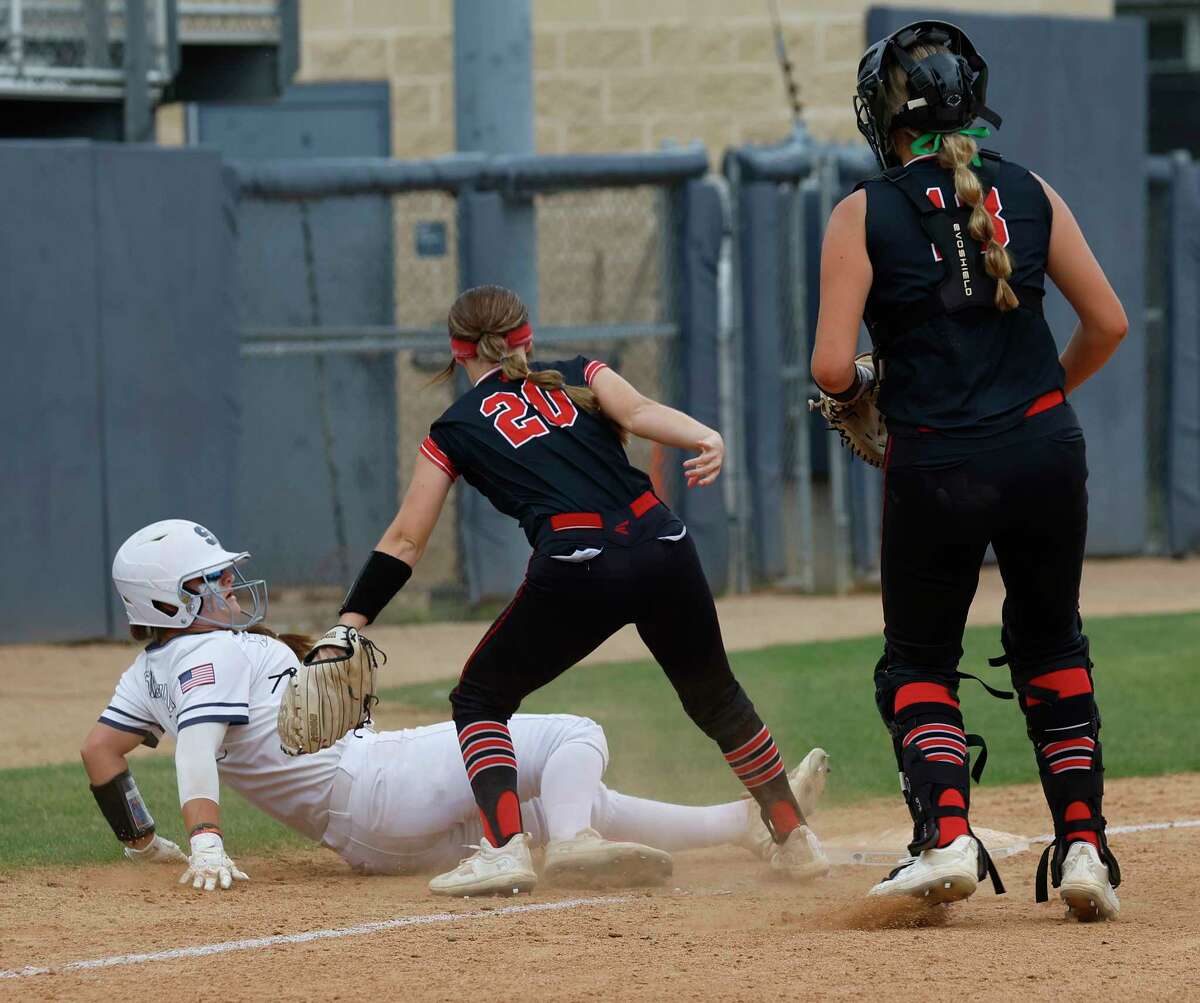 Softball: Canyon tops Smithson Valley, punches its ticket to state