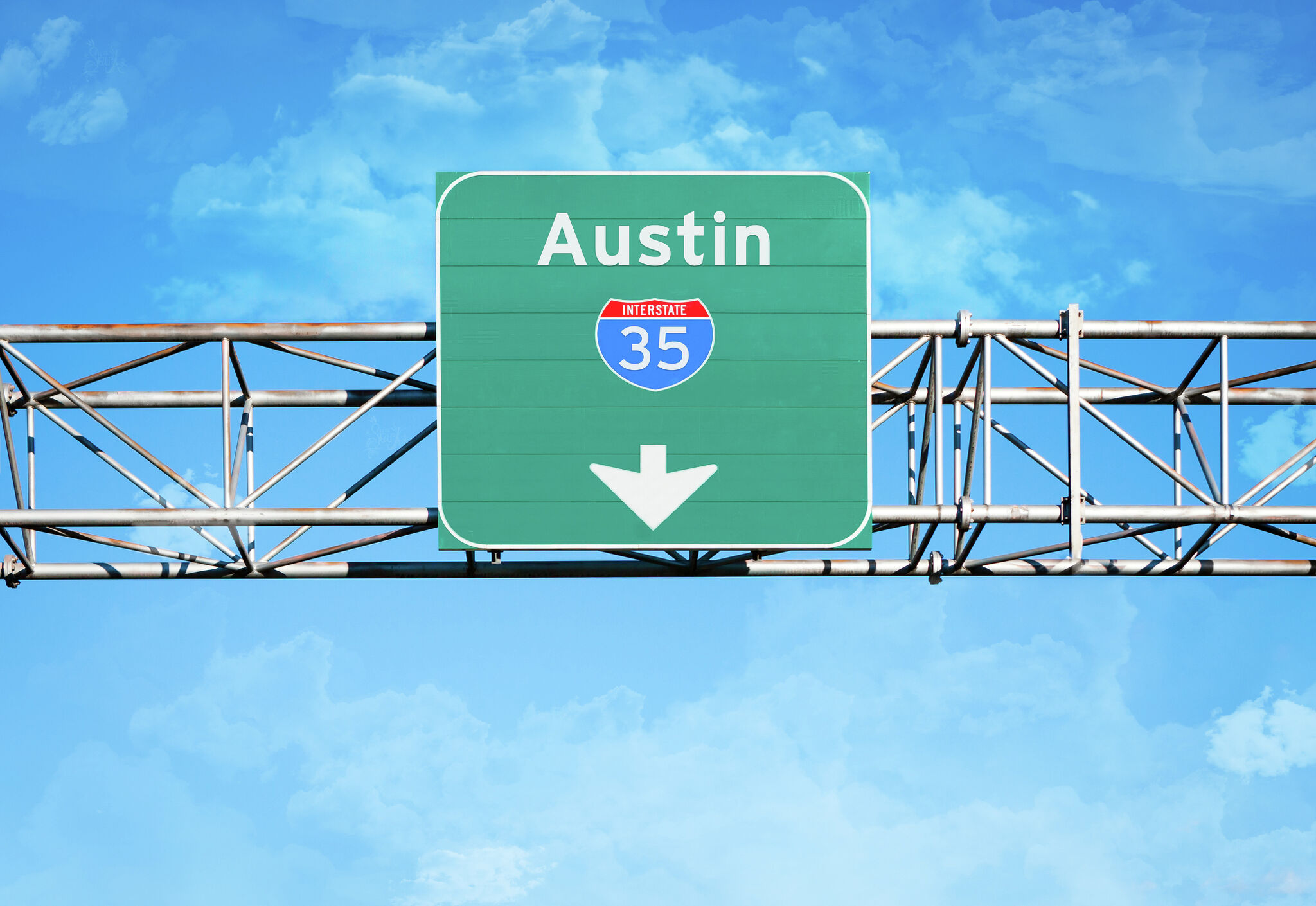 Austin meteorologist punched in road rage incident