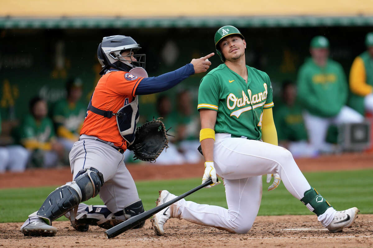 Houston Astros hit 7 home runs to sweep Oakland Athletics