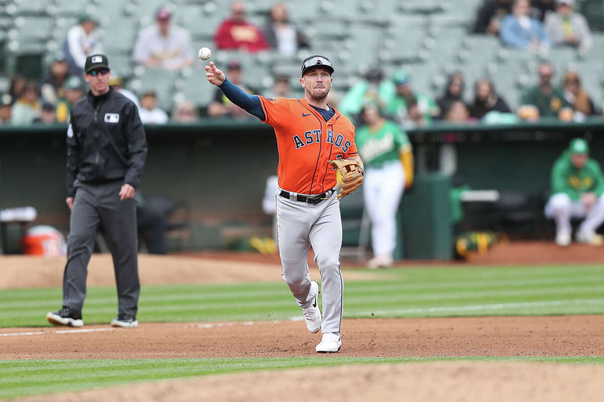 Houston Astros hit 7 home runs to sweep Oakland Athletics