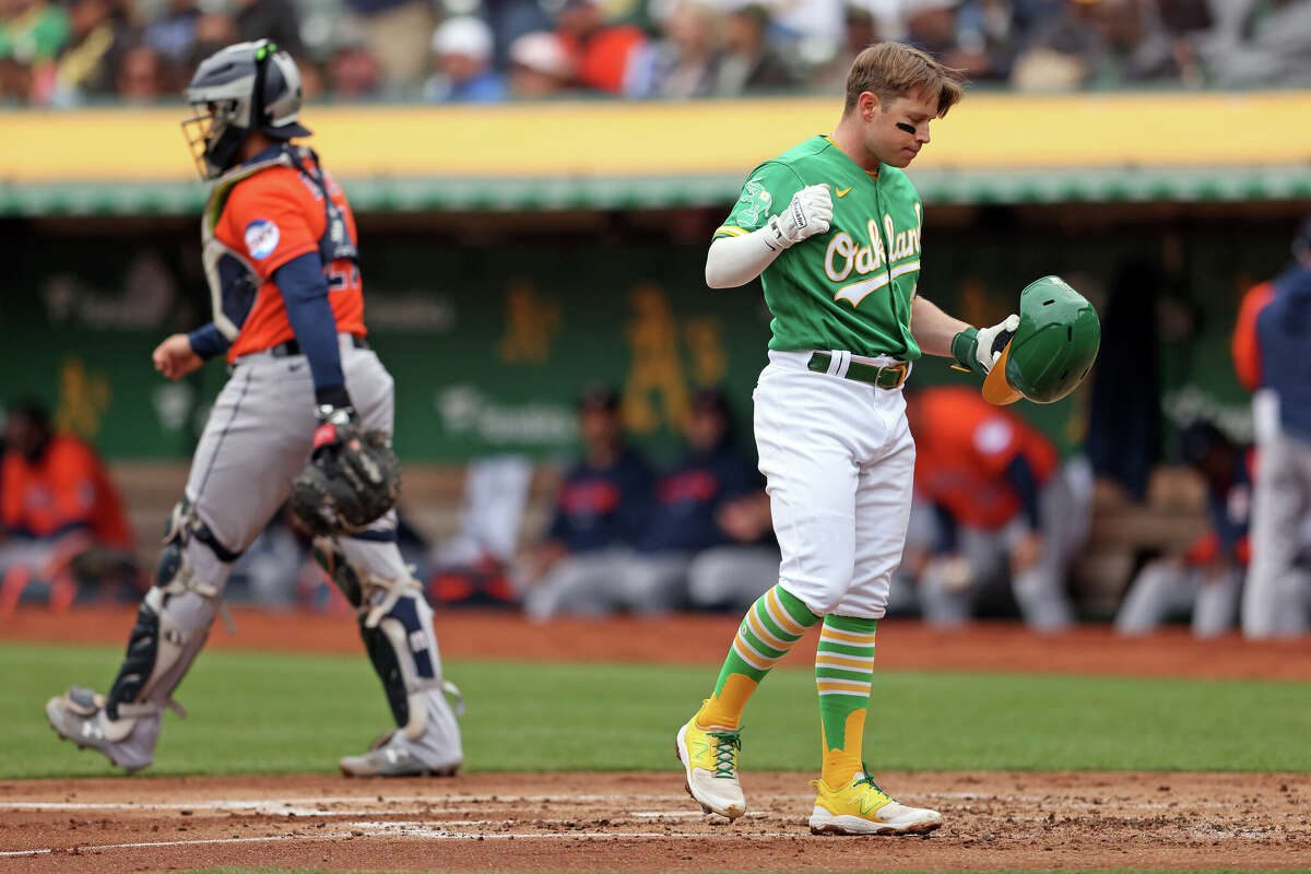 Houston Astros hit 7 home runs to sweep Oakland Athletics