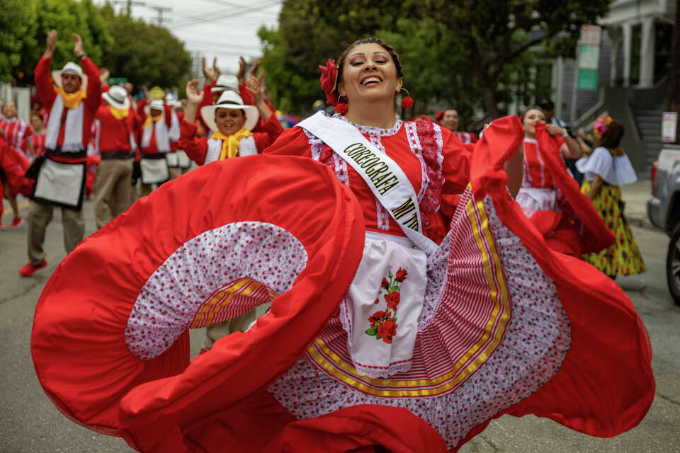 Carnaval San Francisco marks 45 years of dancing in Mission