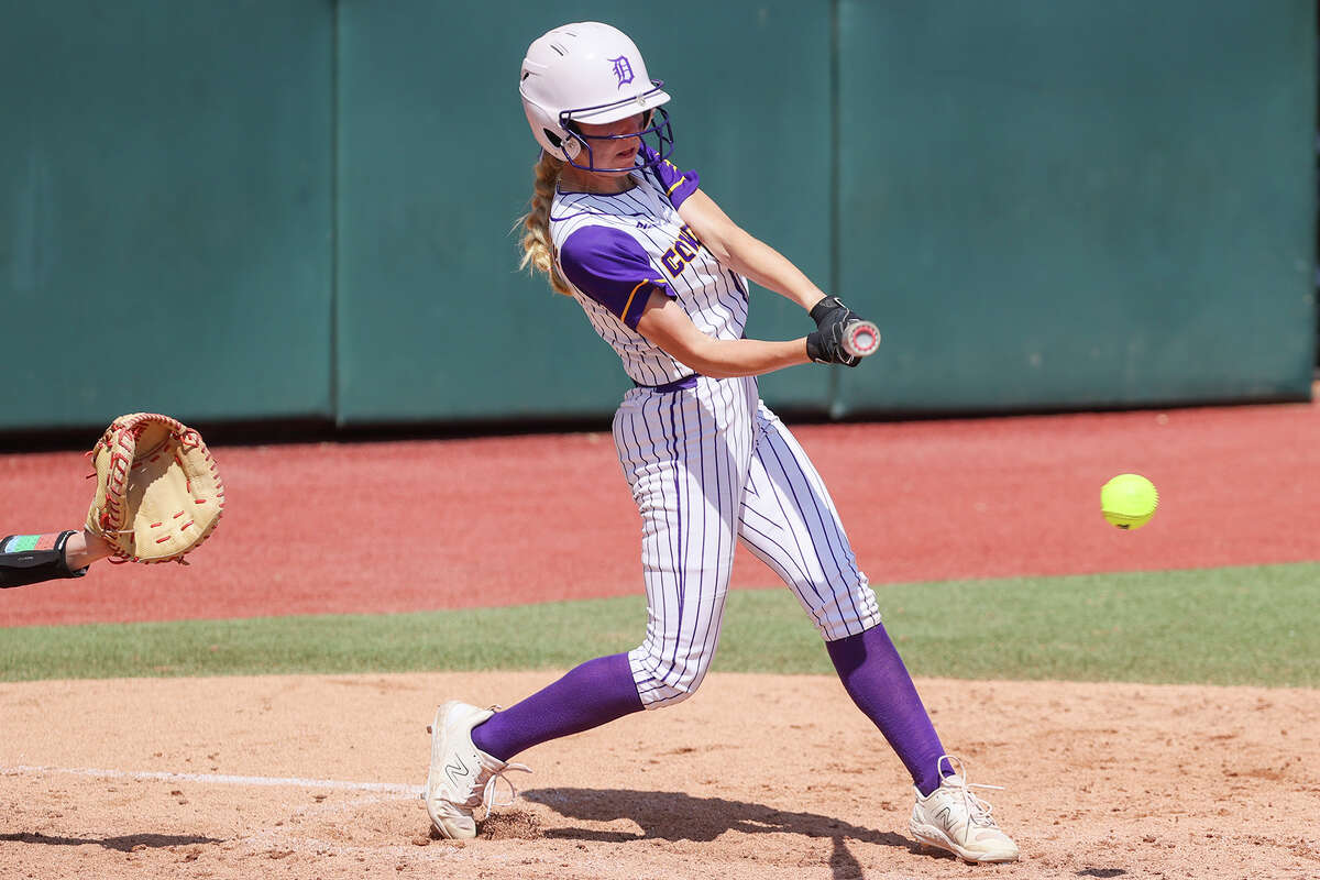 Softball: D'Hanis rallies past Neches to reach state championship game