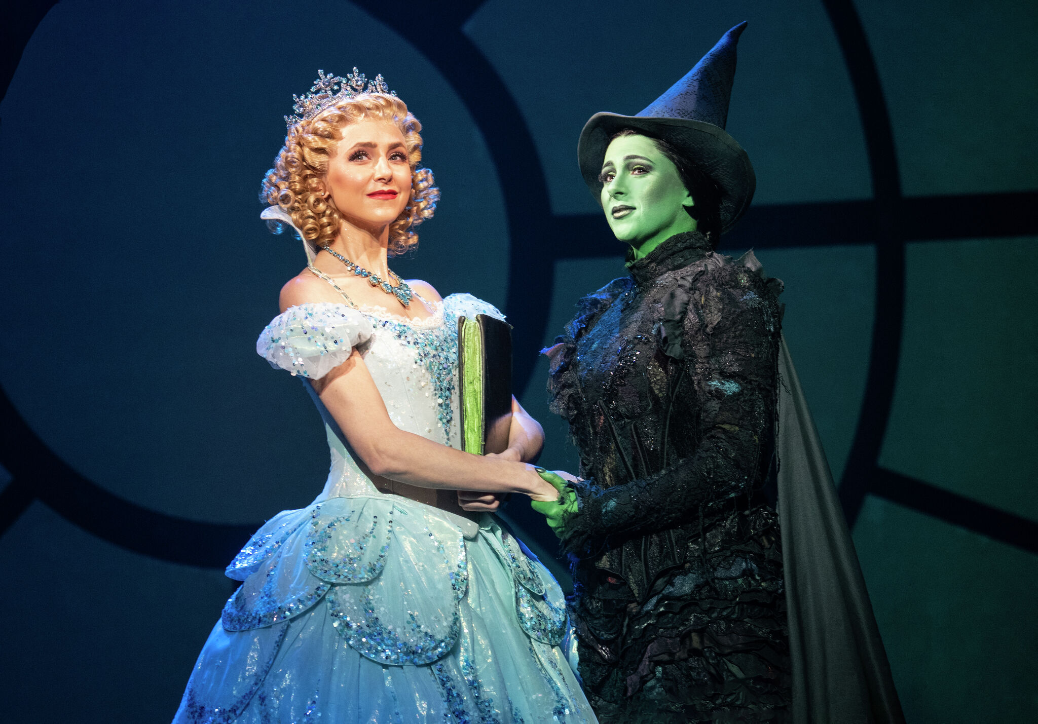 Wicked Musical Comes To Houston With New Elphaba Glinda Leads Wicked Musical Comes To Houston With New Elphaba Glinda Leads