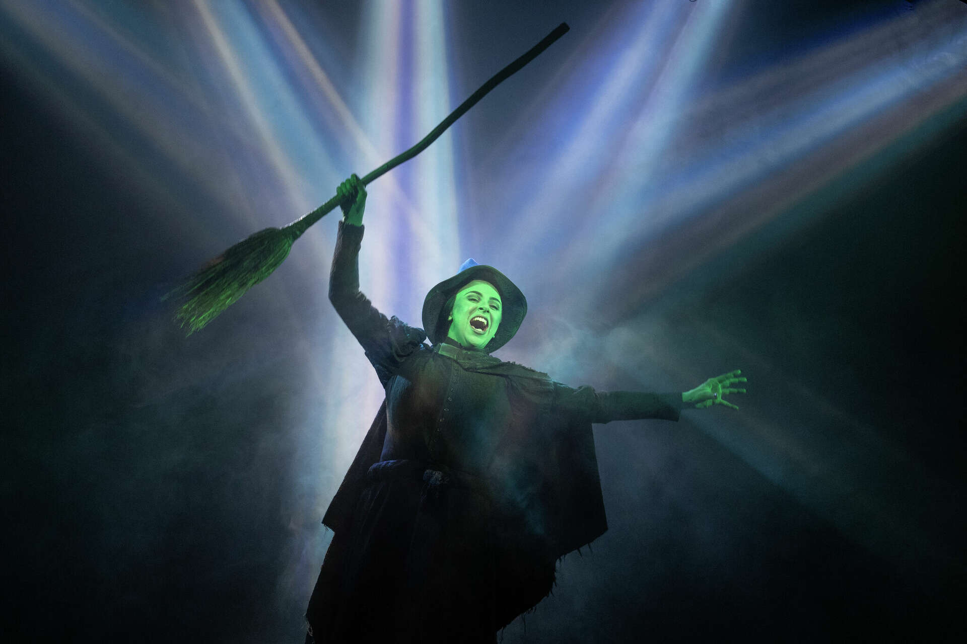 'Wicked' musical comes to Houston with new Elphaba, Glinda leads