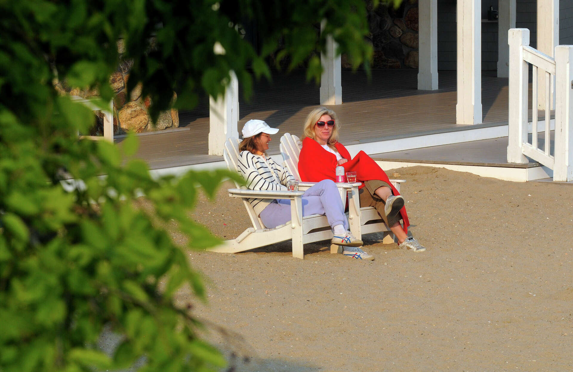 Darien beaches Pear Tree Point Beach and Weed Beach summer hours