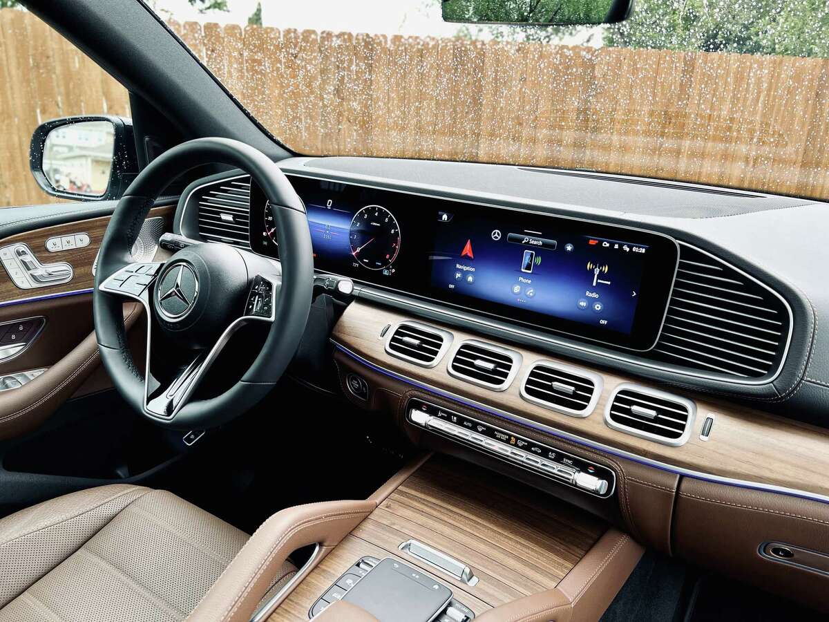 Mercedes-Benz GLE 450 for 2024 is the complete package