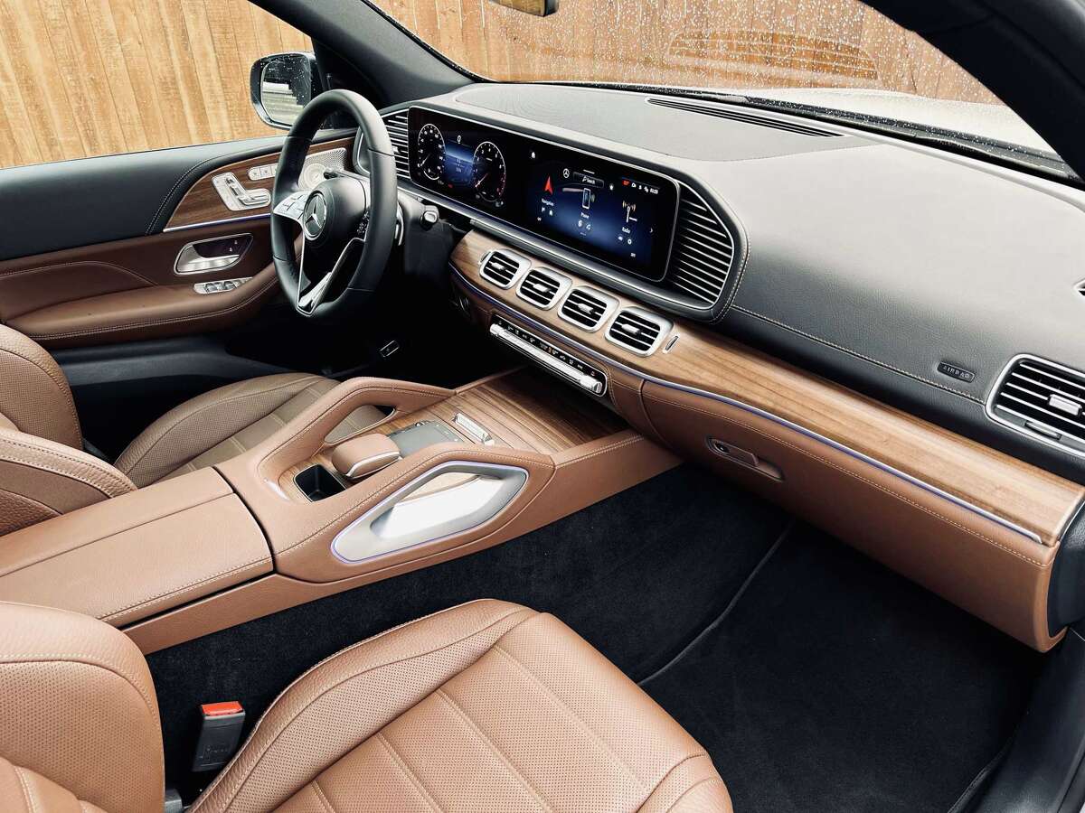 Mercedes-Benz GLE 450 for 2024 is the complete package