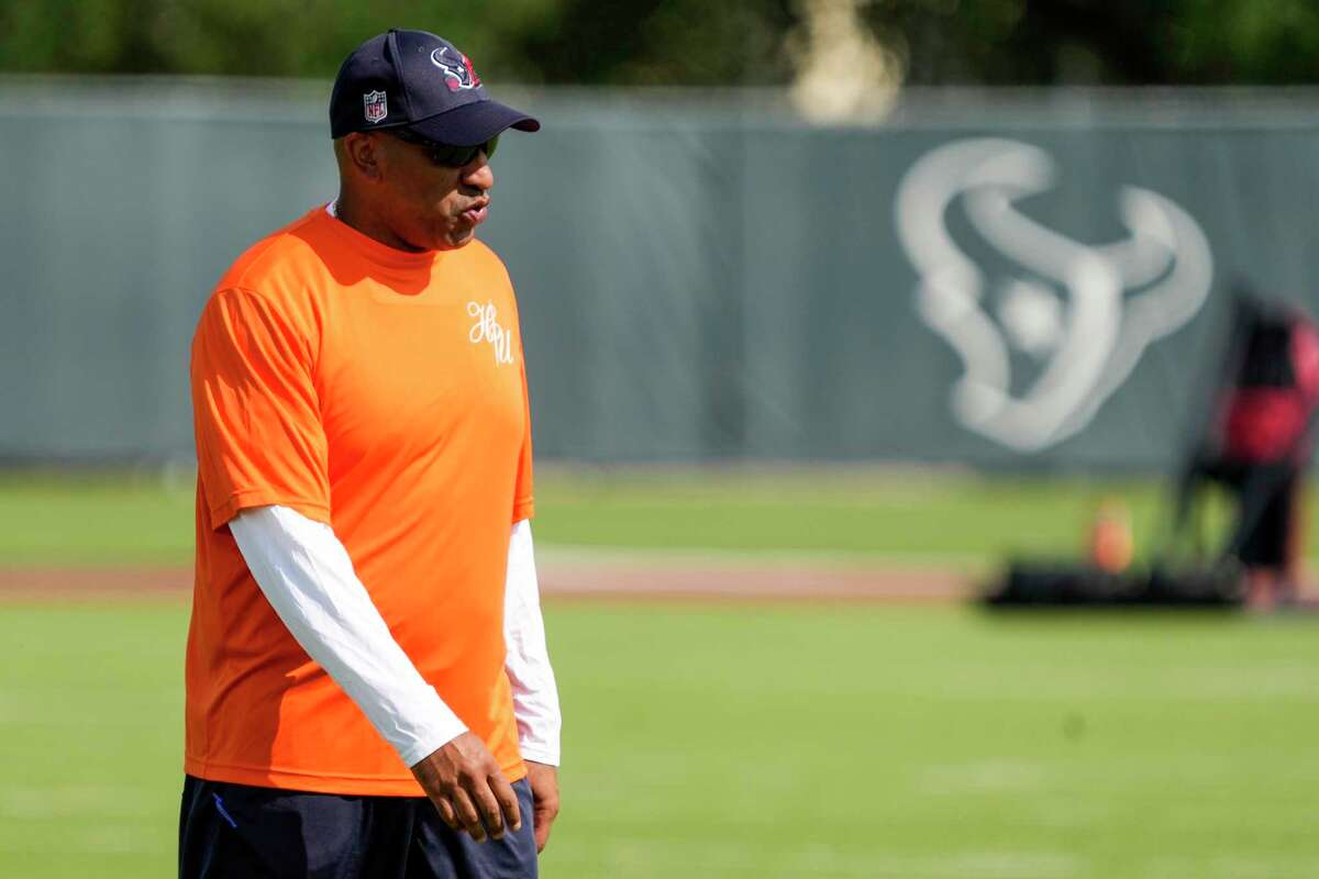 Texans' C.J. Stroud 'way ahead of pace' working with 1st-team offense