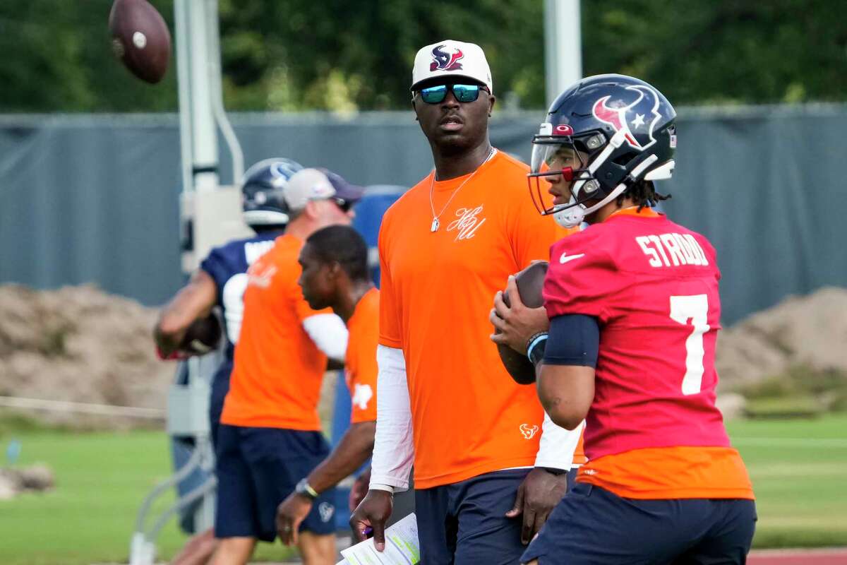Texans' C.J. Stroud 'way ahead of pace' working with 1st-team offense