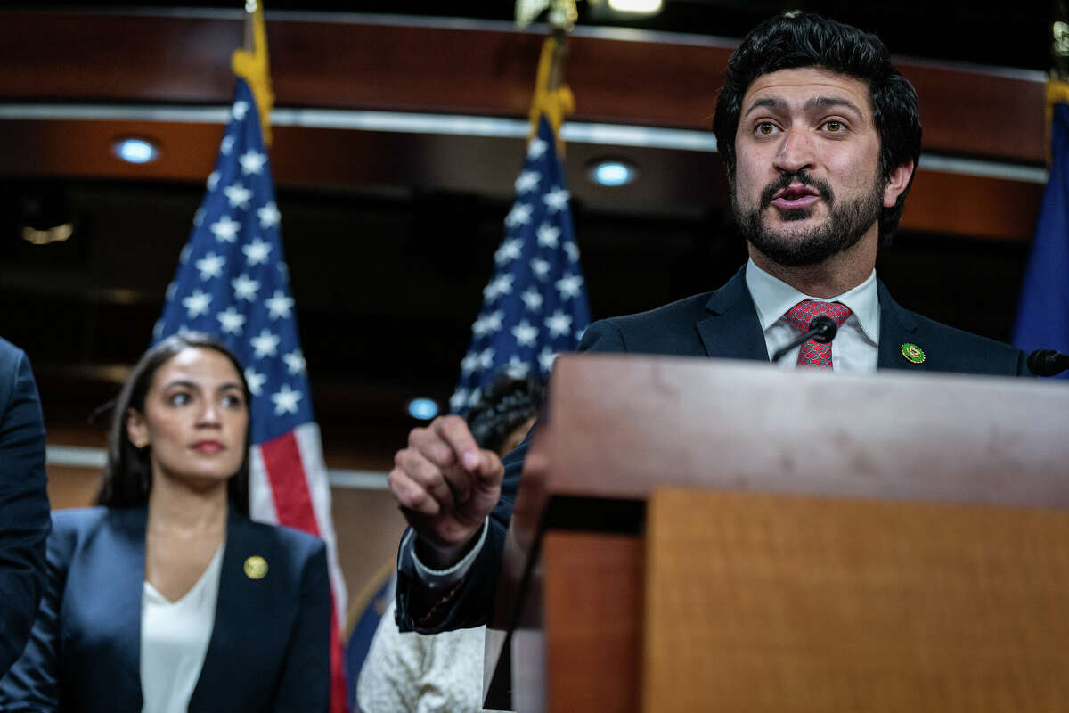 Texas Reps. Roy, Casar lead debt deal fight from opposing sides