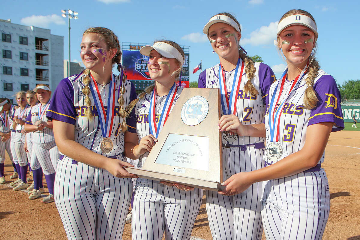 D'Hanis High School's bid for a state softball title repeat fails