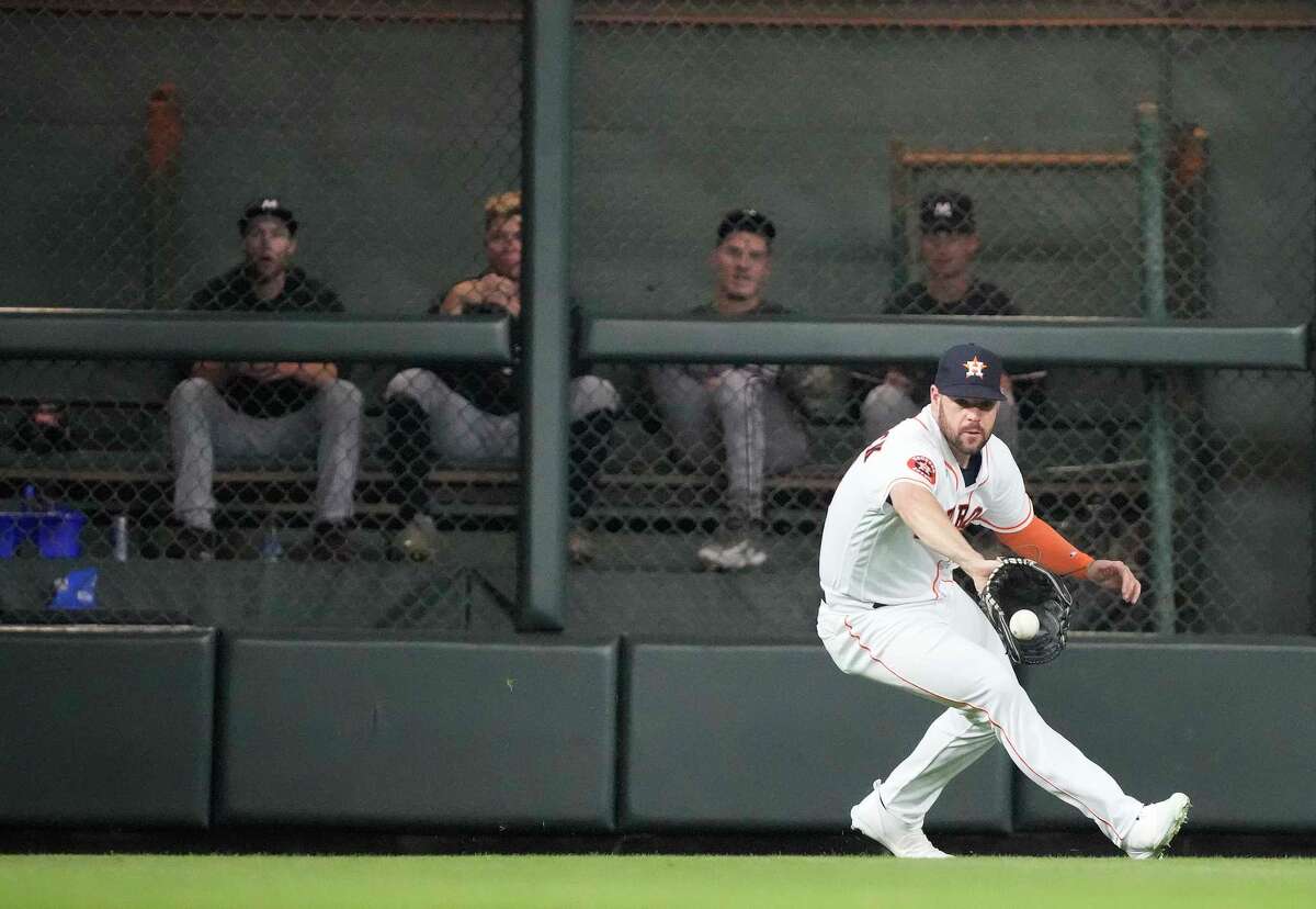 Twins 8, Astros 2: Minnesota pounds Houston pitching to win series