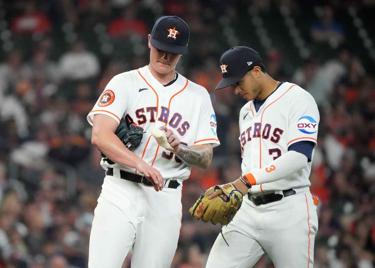Twins 8, Astros 2: Minnesota pounds Houston pitching to win series