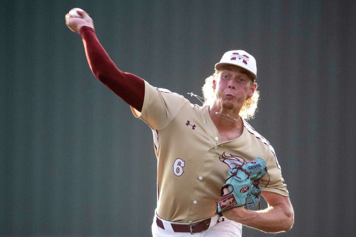 Big second inning helps Lake Creek to Game 1 win over Magnolia West