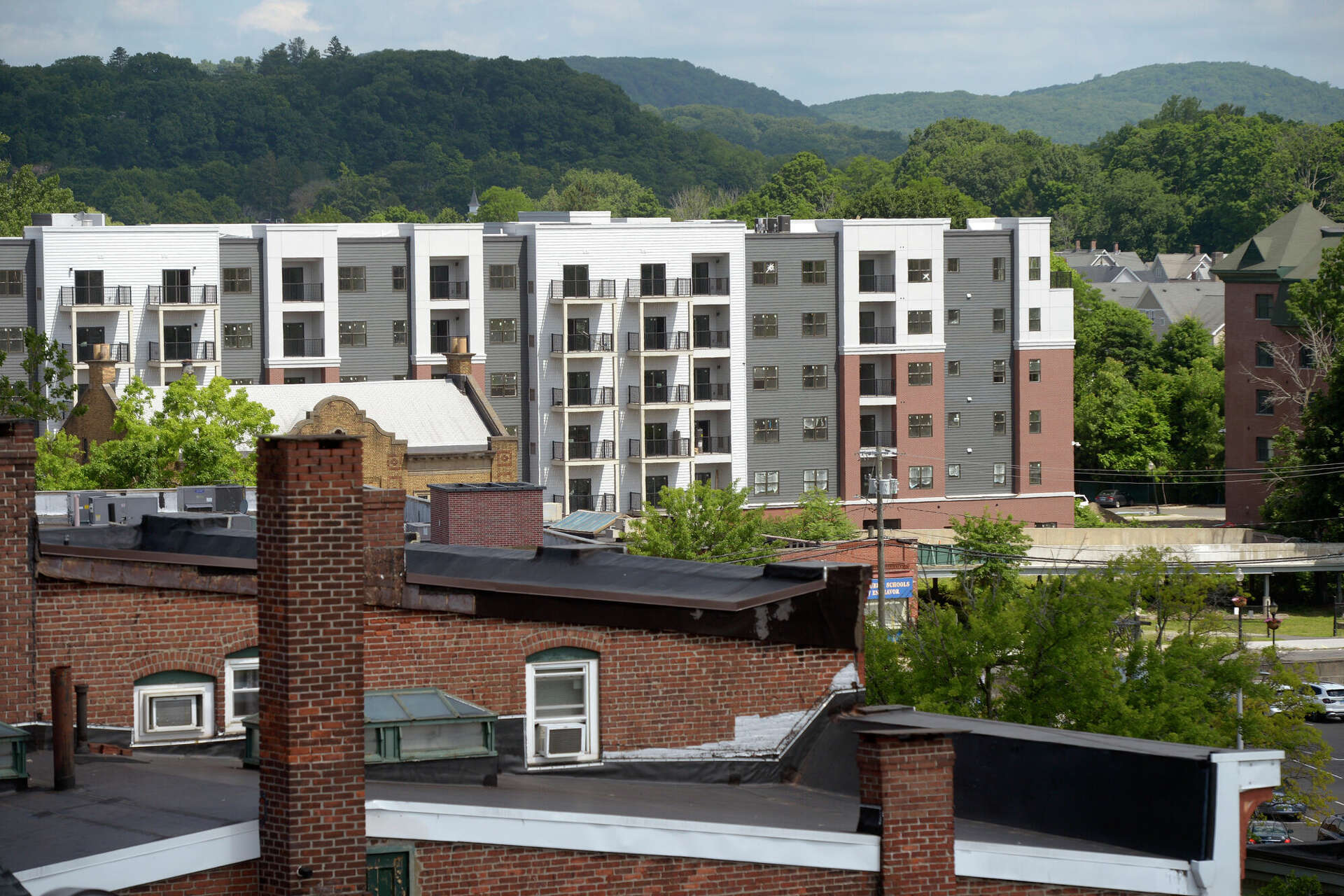 The General Assembly won't take on CT zoning or enforce mandates
