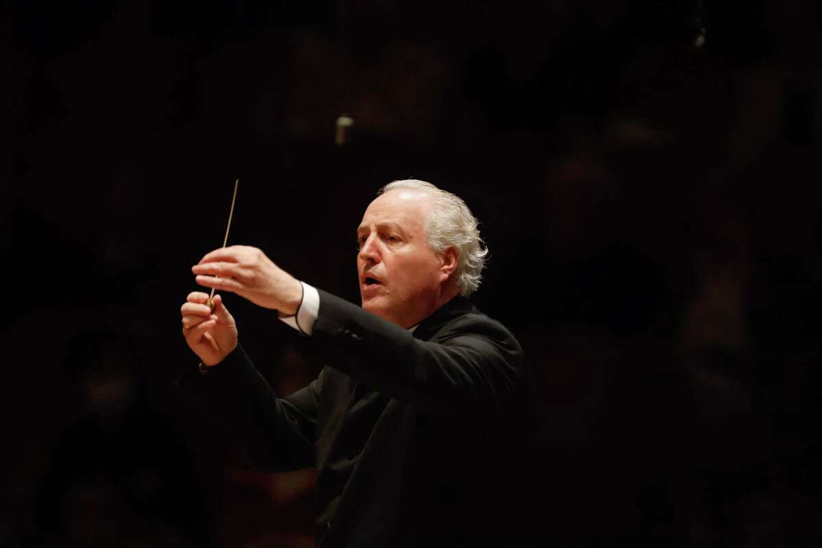 S.F. Symphony’s guest conductor turns out to be a speed demon