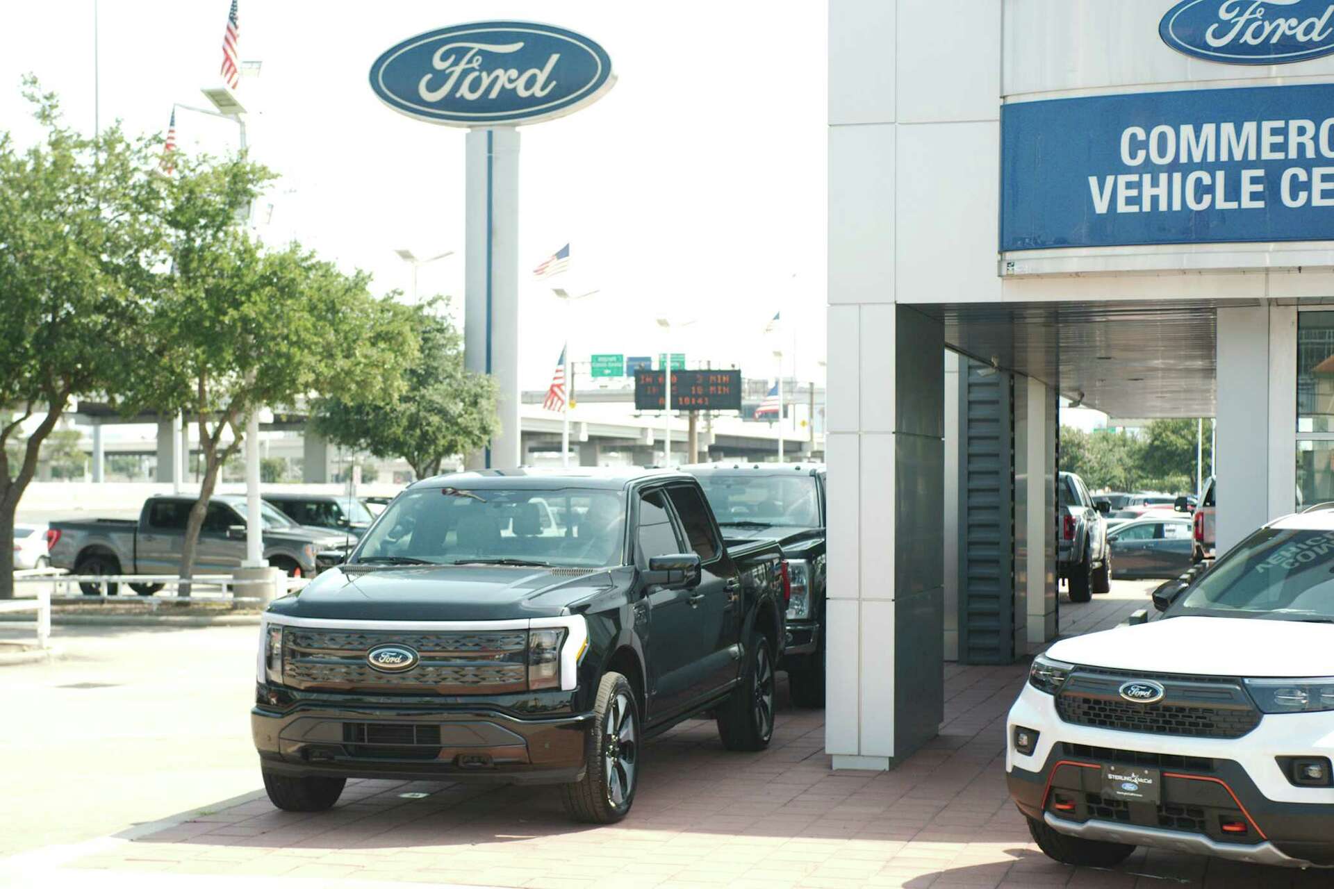 Ford Explorer recall fix under investigation by federal agency
