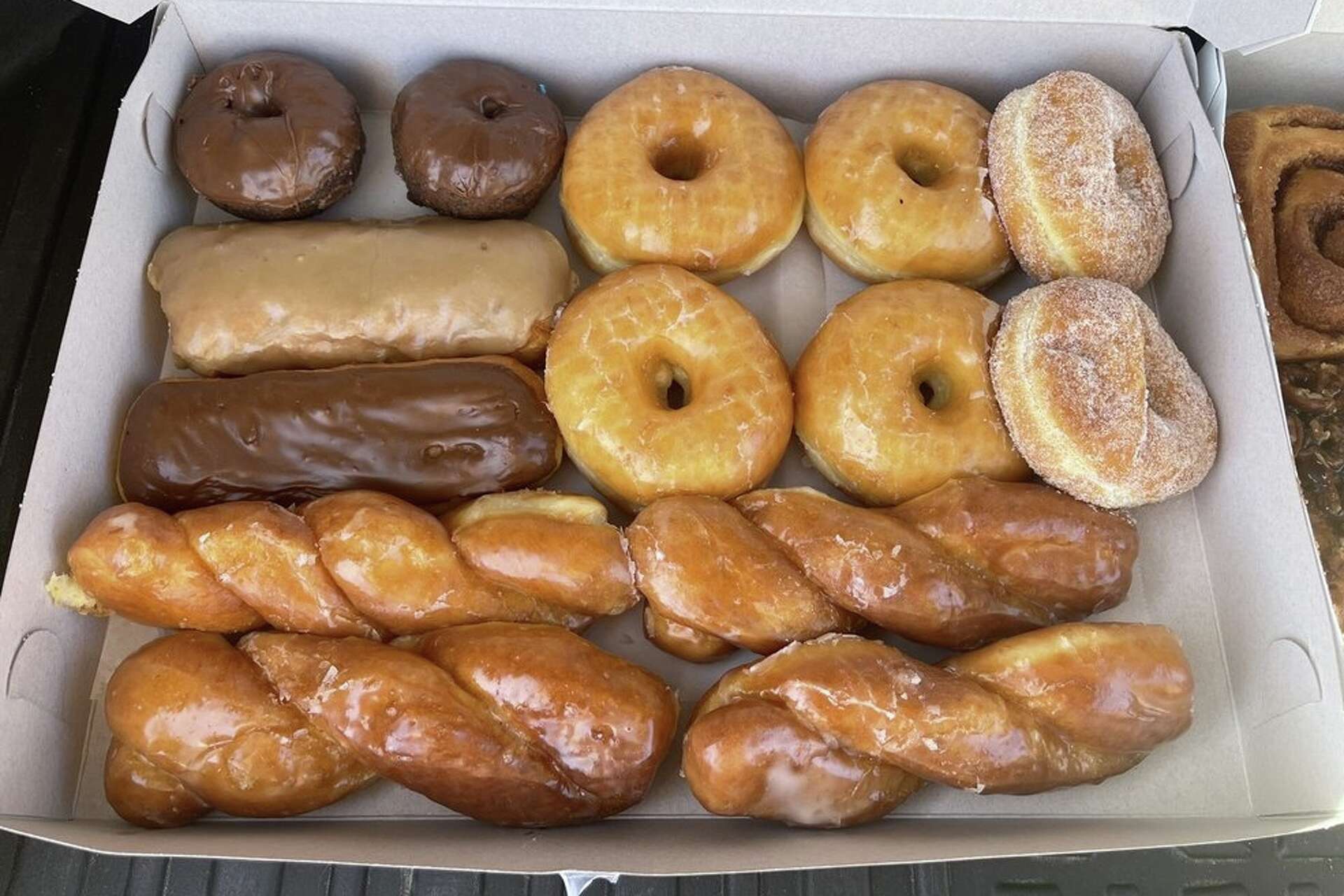 Yelp named this California doughnut shop the best in the US