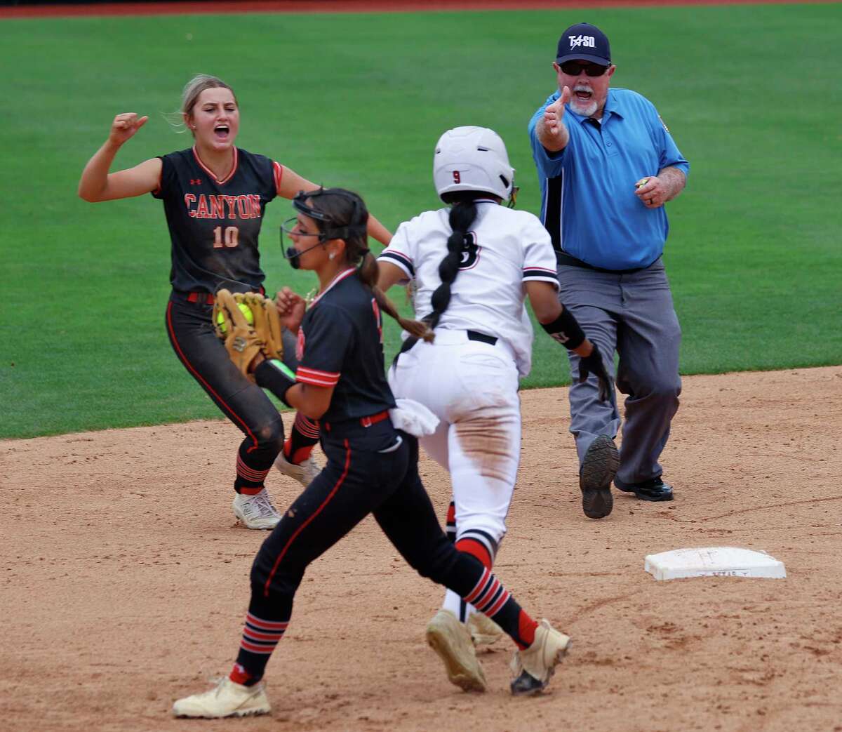 Undefeated New Braunfels Canyon headed to softball state championship