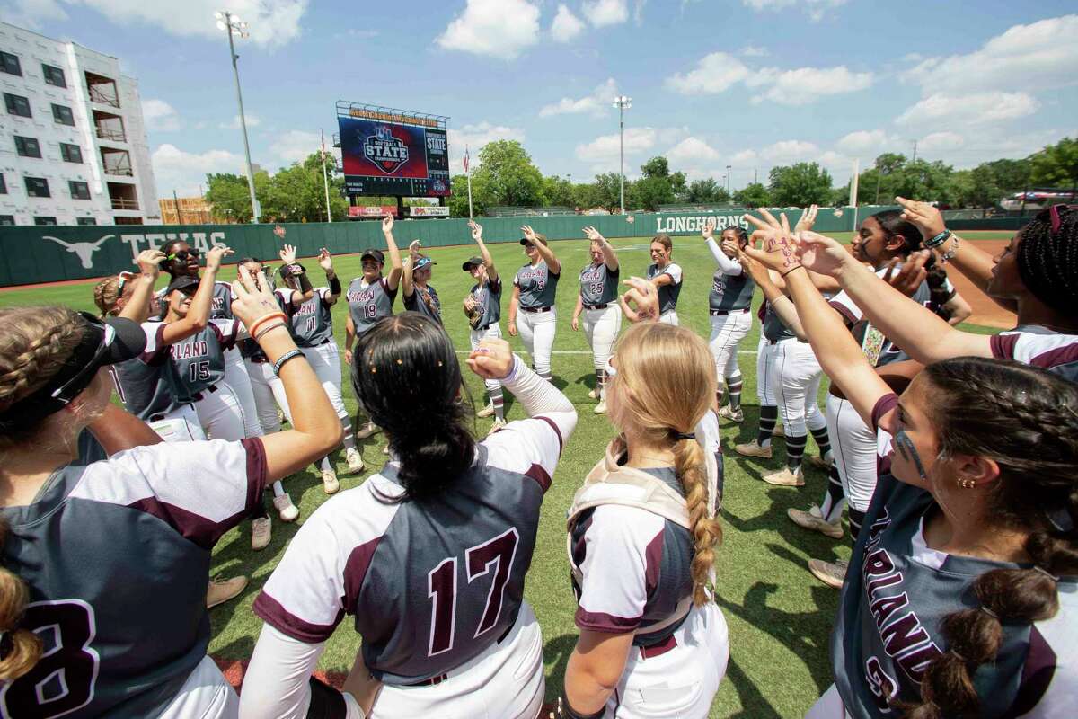 Pearland Oilers secure third state softball championship