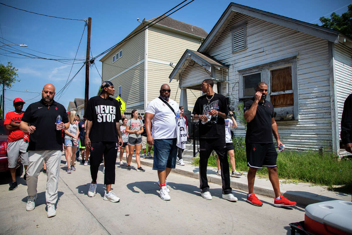 Houston Rockets: Team takes a day of service for Freedmen's Town