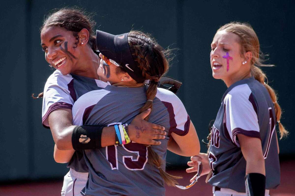 Pearland Oilers secure third state softball championship