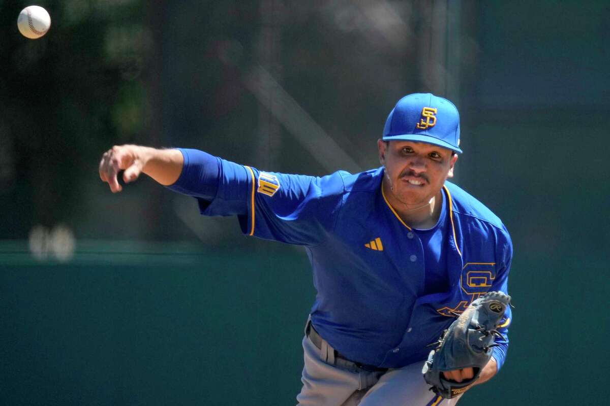 Alberto Rios slam sparks Stanford’s rout of San Jose State in regional