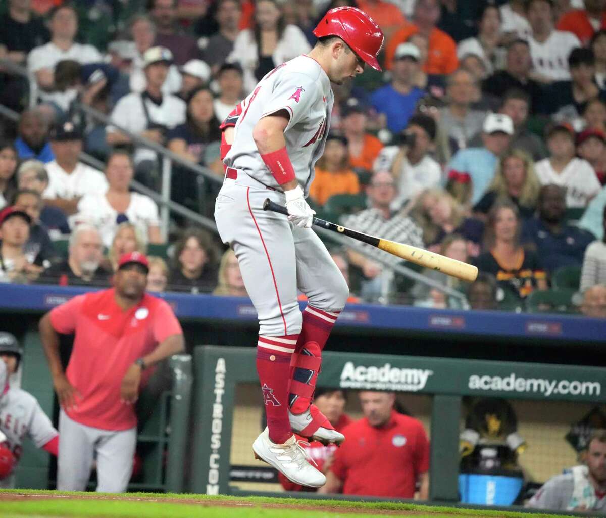Framber Valdez leads Houston Astros past Los Angeles Angels