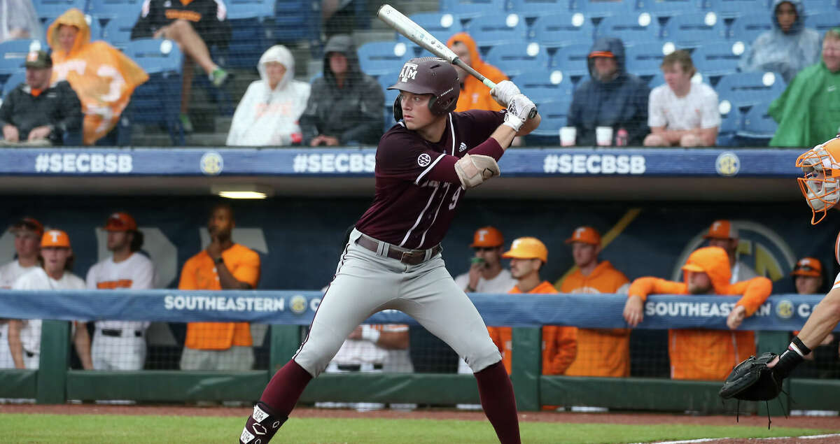 Texas A&M beats Cal State Fullerton in Stanford Regional nightcap