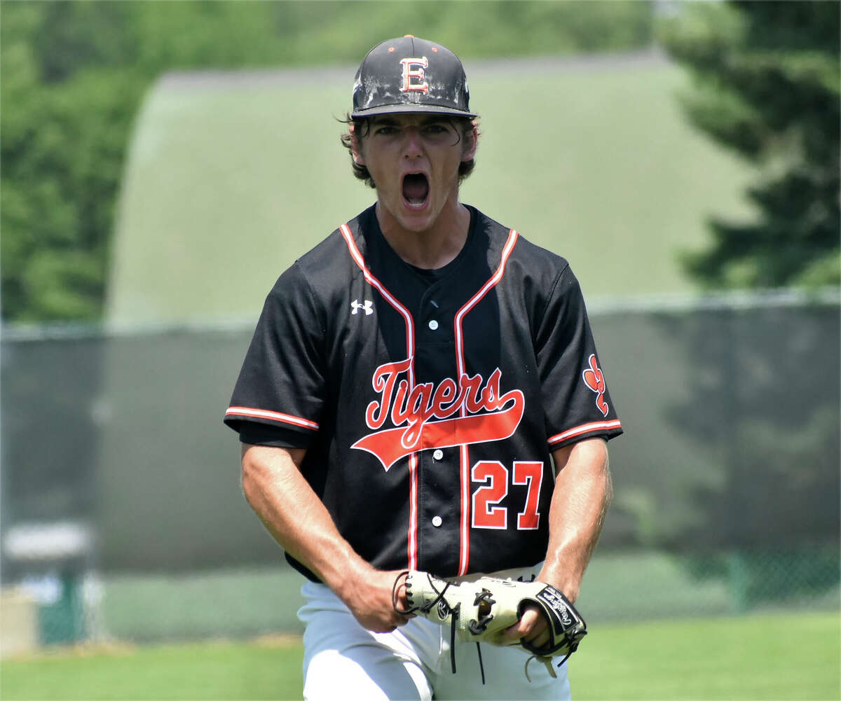 Seventh-inning double play lifts Edwardsville to sectional championshi
