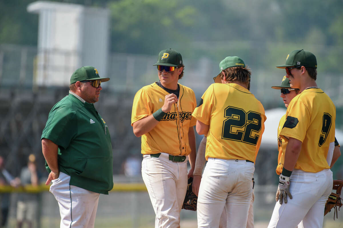 Dow beat BC Western 2-1 Saturday in Div. 1 baseball district final