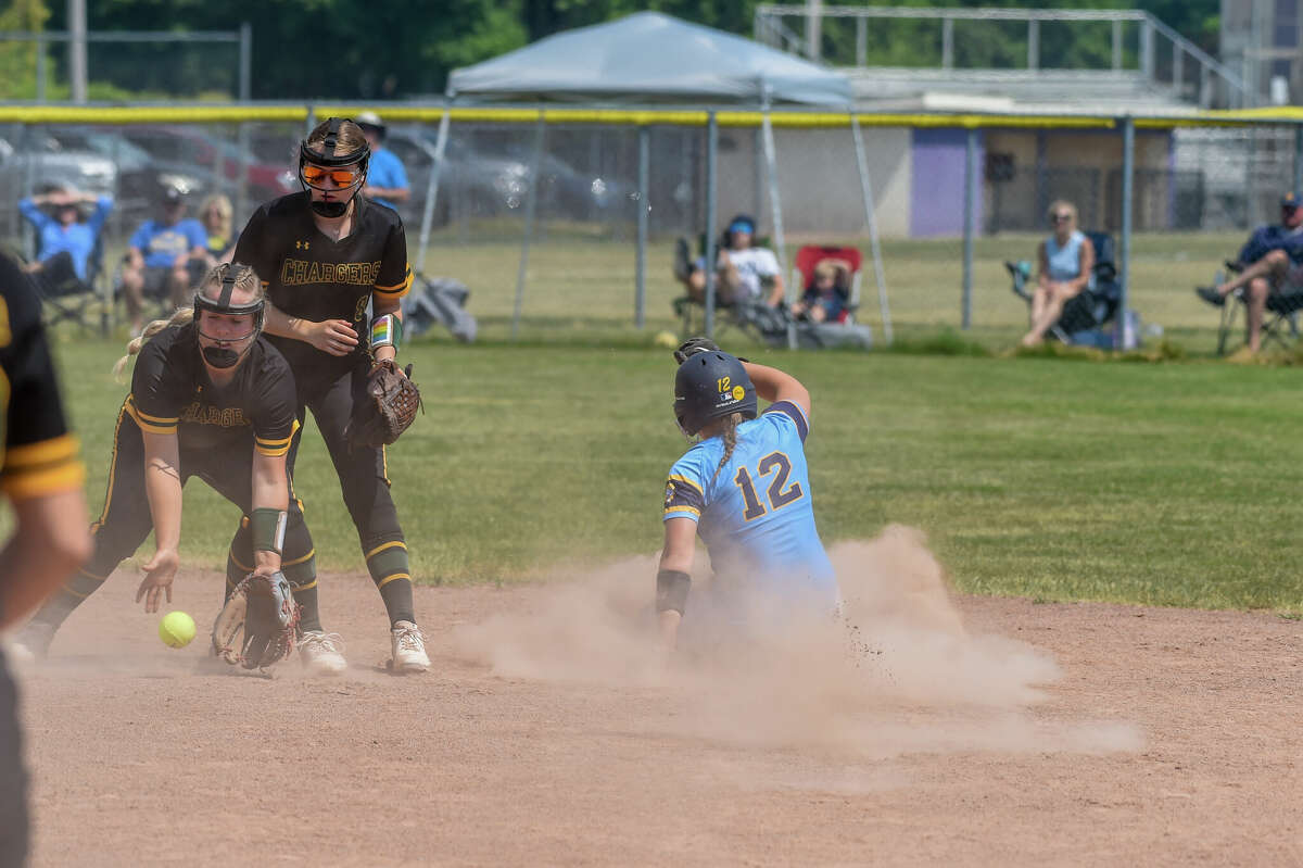 Chemics win 3rd straight district title